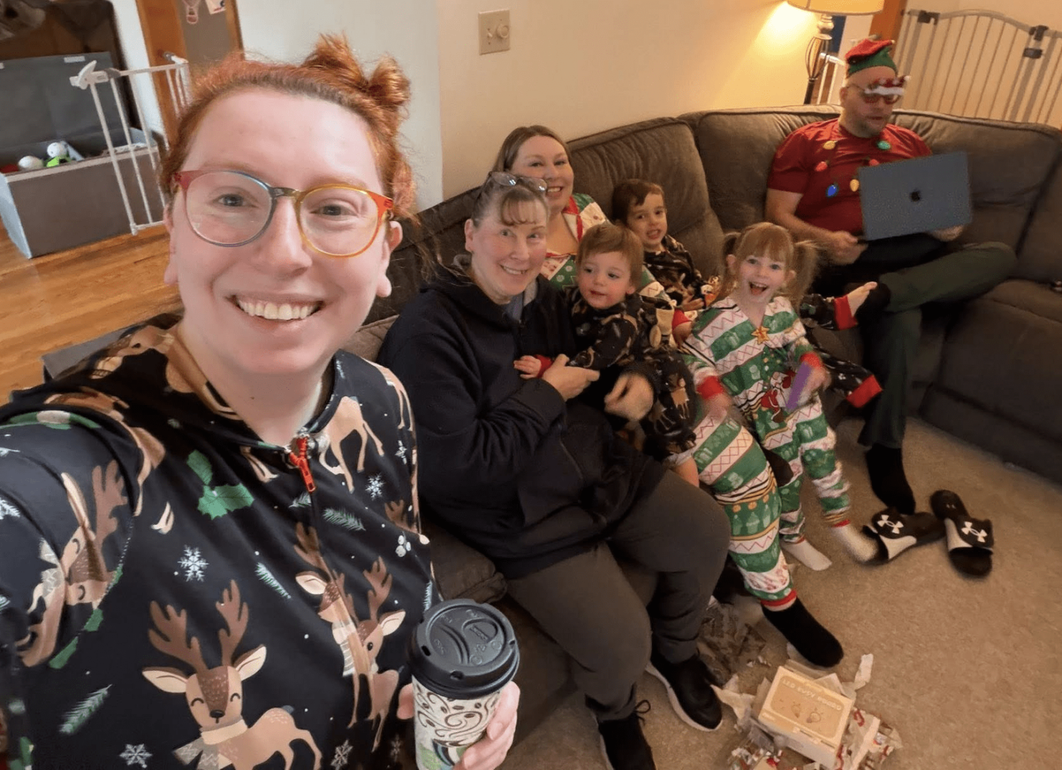 Happy Holidays, Christmas, & New Years Greetings from Hostek! - Hostek Company Blog